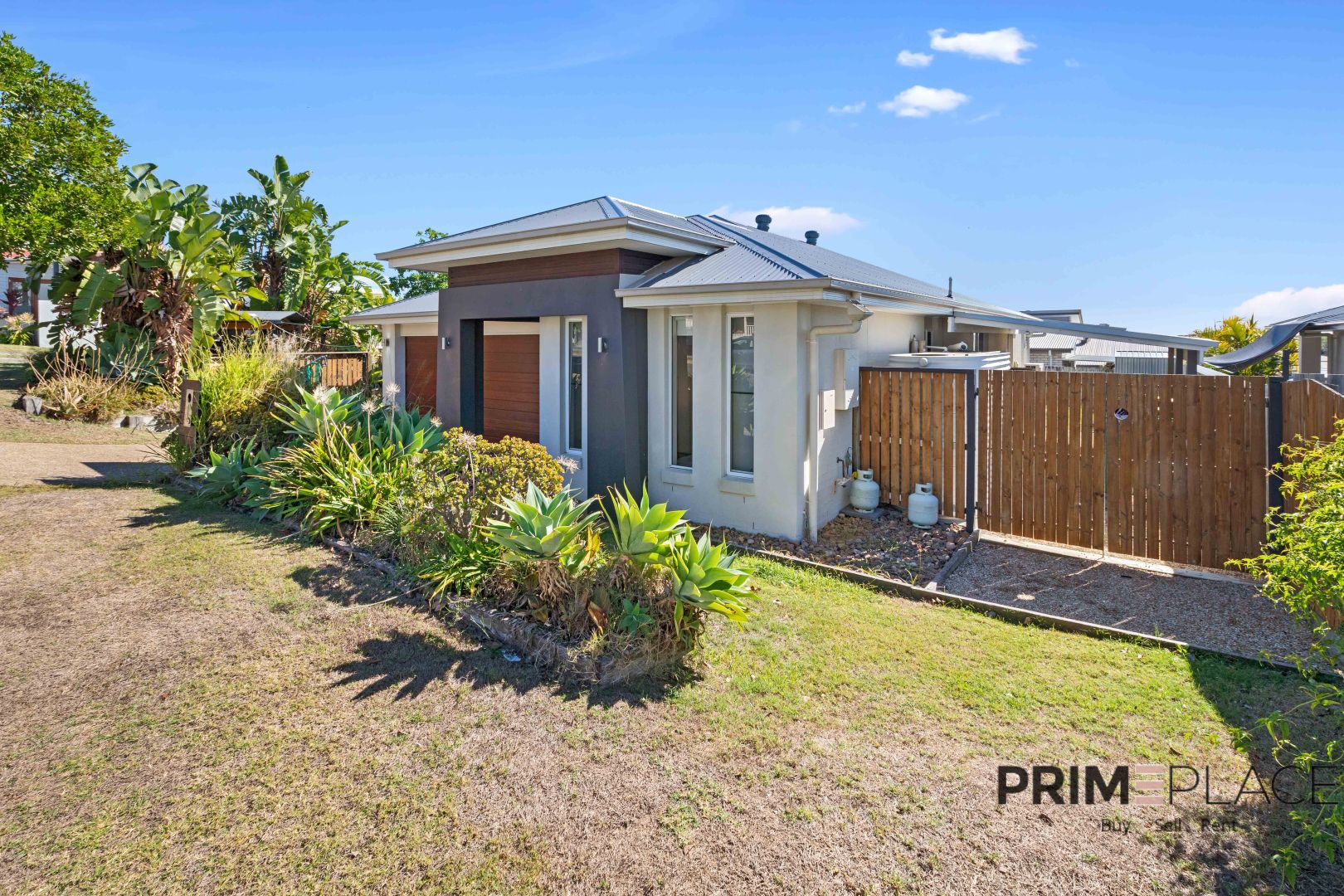 5 Hookes Terrace, Springfield Lakes QLD 4300 - House For Rent | Domain