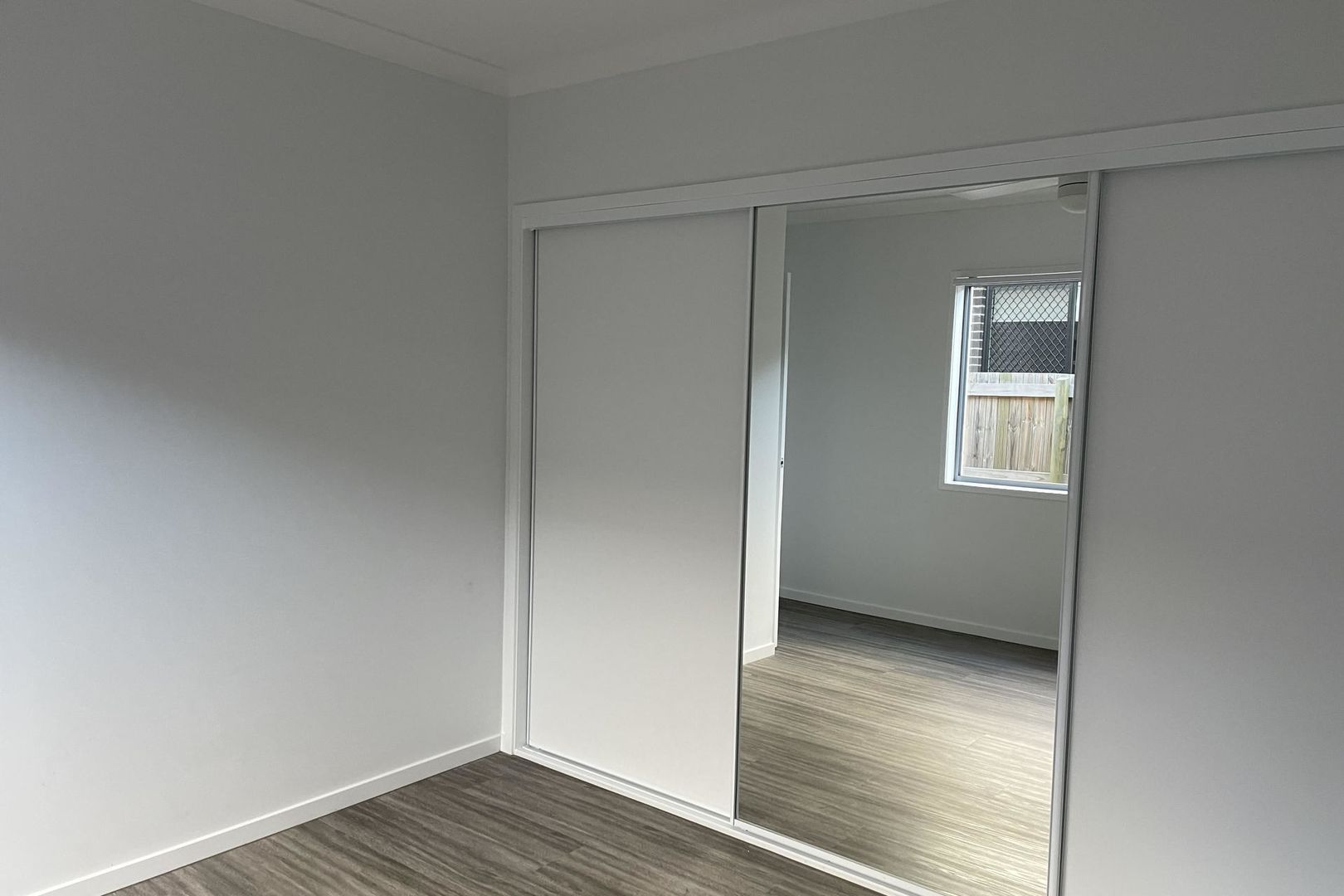 2/22 Golden Gate Avenue, Park Ridge QLD 4125 - Semi-detached For Rent ...