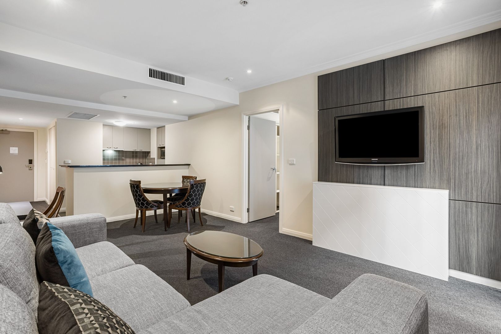 0803/222 Russell St, Melbourne VIC 3000 - Apartment For Rent - $620 ...