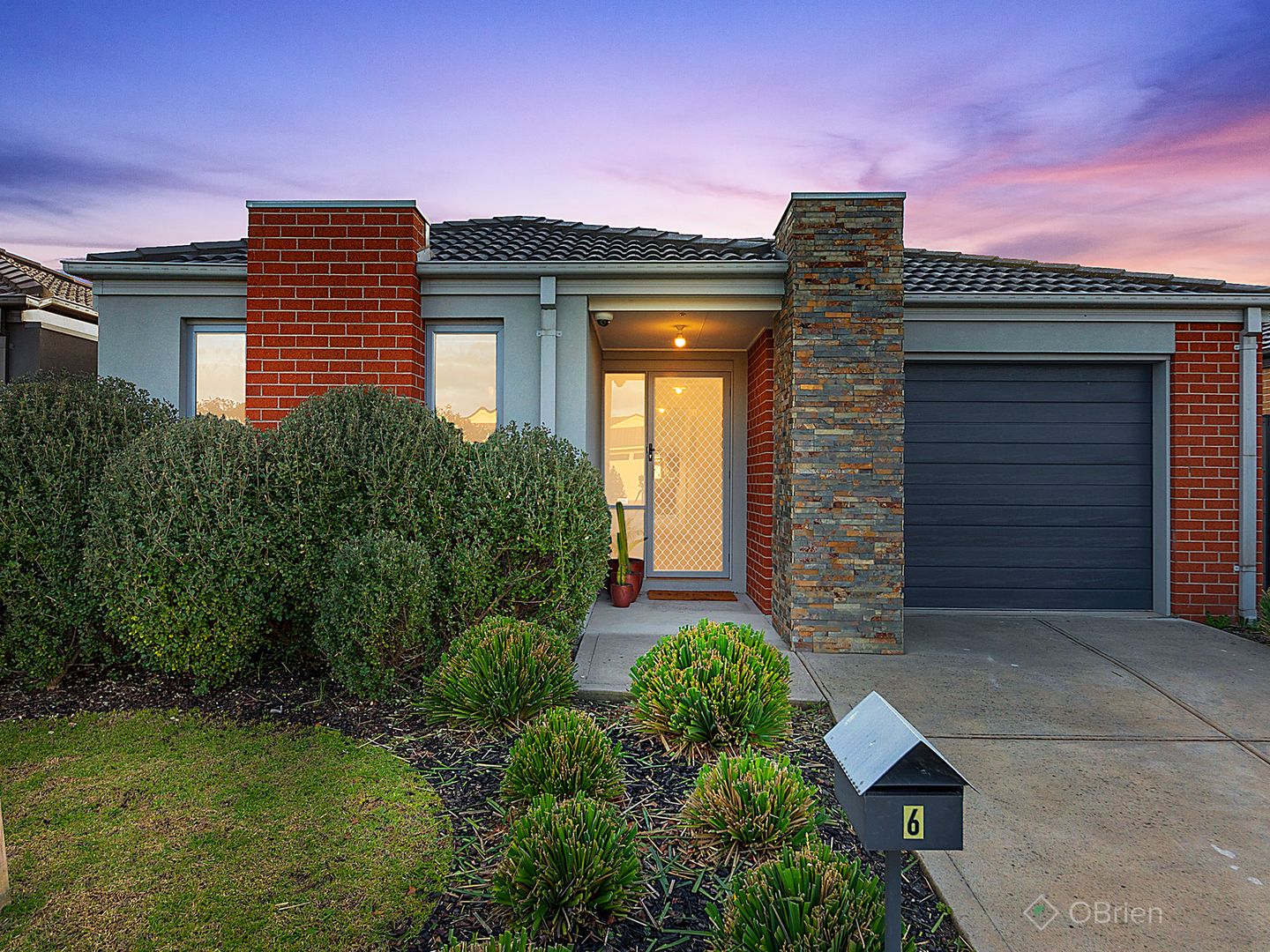 6 Pinnacle Drive, Pakenham | Property History & Address Research | Domain