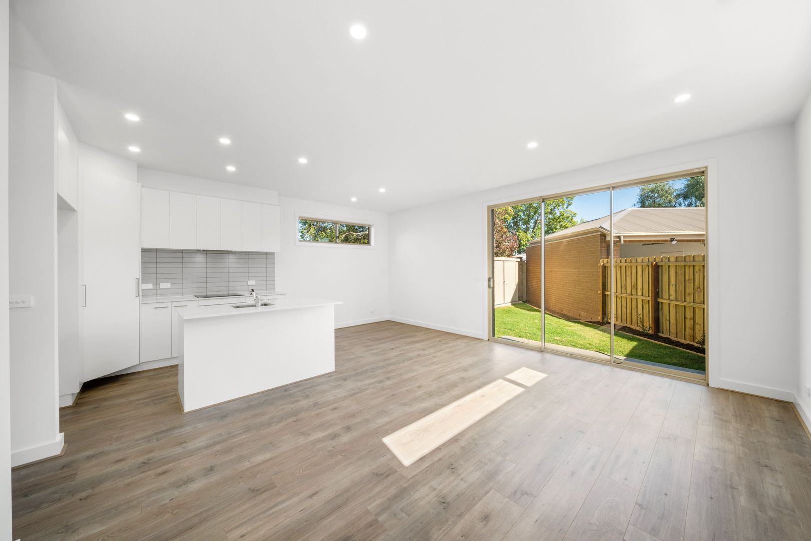 1/4 Clive Court, Corio VIC 3214 - Townhouse For Rent | Domain