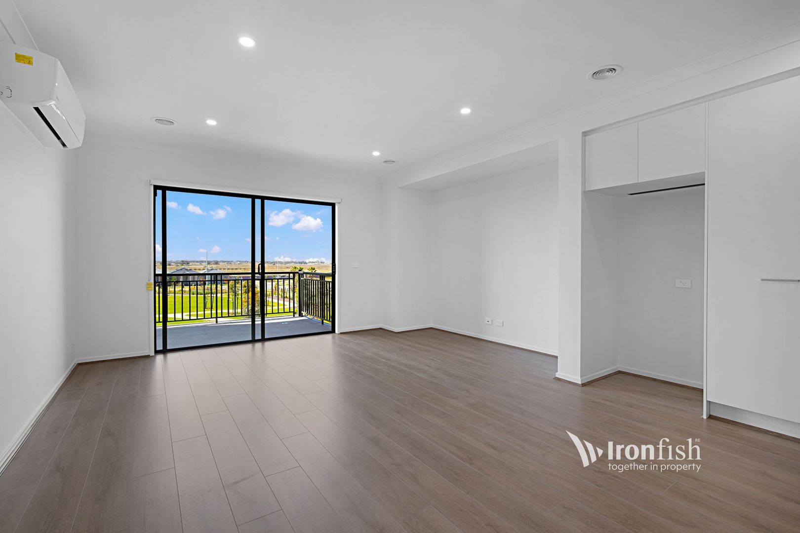 7 Onslow Walk, Wyndham Vale VIC 3024 - Townhouse For Rent | Domain