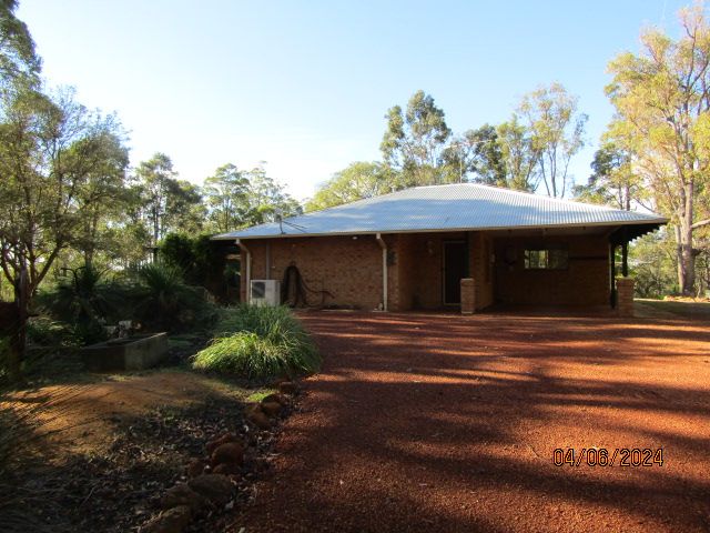 295 Keenan Road, Chidlow WA 6556 - House for Rent - $750 | Domain