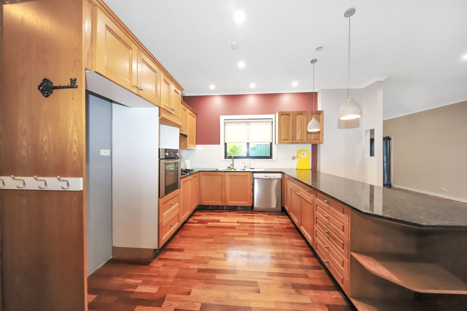 204 Capper Street, Tumut NSW 2720 - House For Rent - $450 | Domain