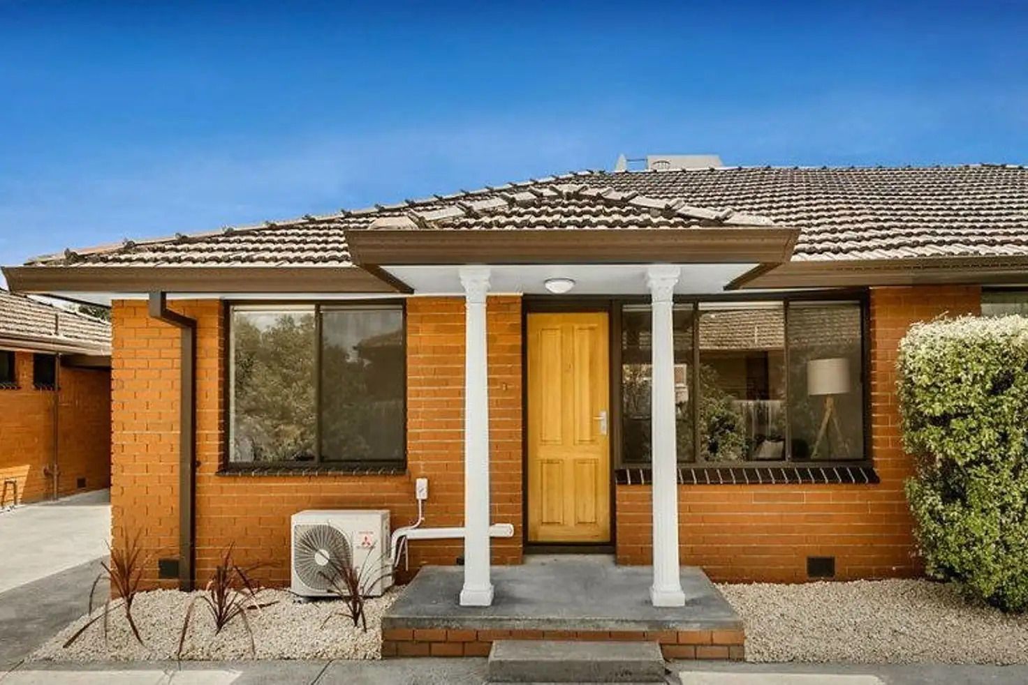 2/115 Warrigal Road, Oakleigh VIC 3166 - House For Rent - $580 | Domain