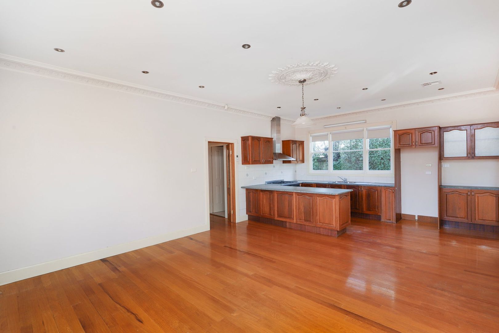 5 Eden Street, Footscray VIC 3011 - House For Rent | Domain