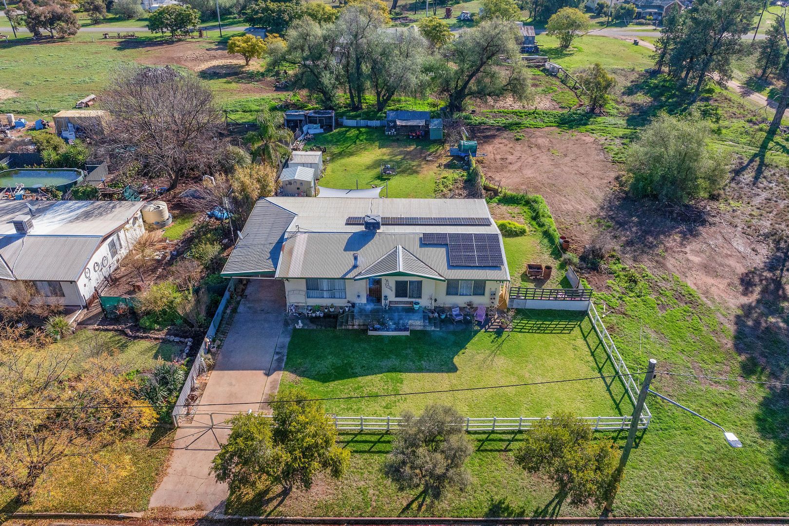 28 Ariah Street, Beckom NSW 2665 | Domain