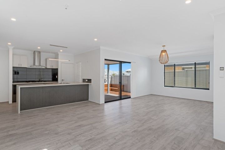 11 Scrubwren Circuit, Alkimos WA 6038 - House For Rent - $580 | Domain