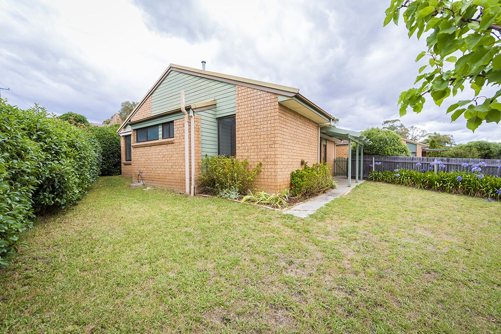 4/7 Limbunya Street, Hawker ACT 2614 - Townhouse For Rent | Domain