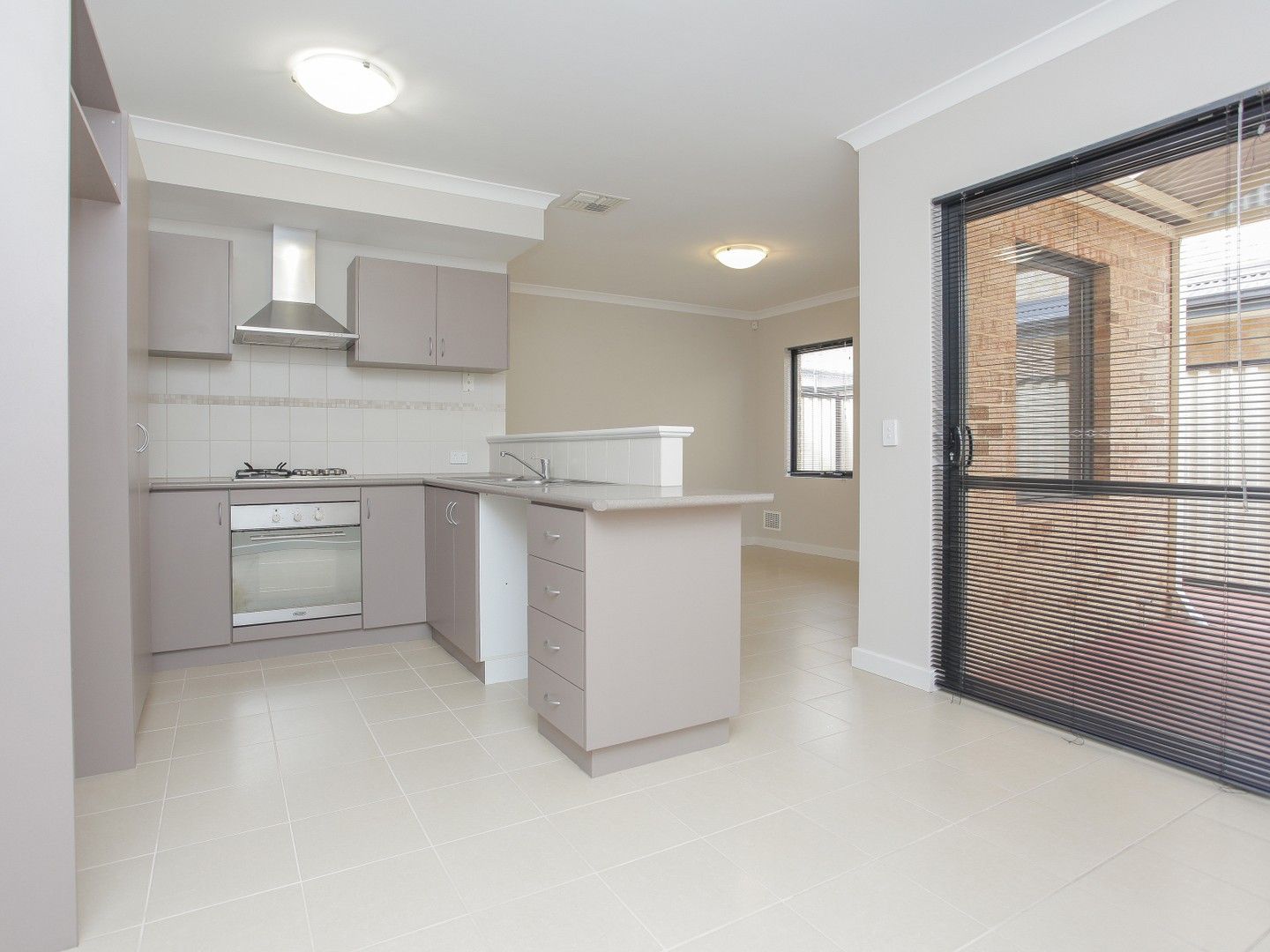 19 Bent Street, Cannington WA 6107 - Townhouse For Rent - $650 | Domain