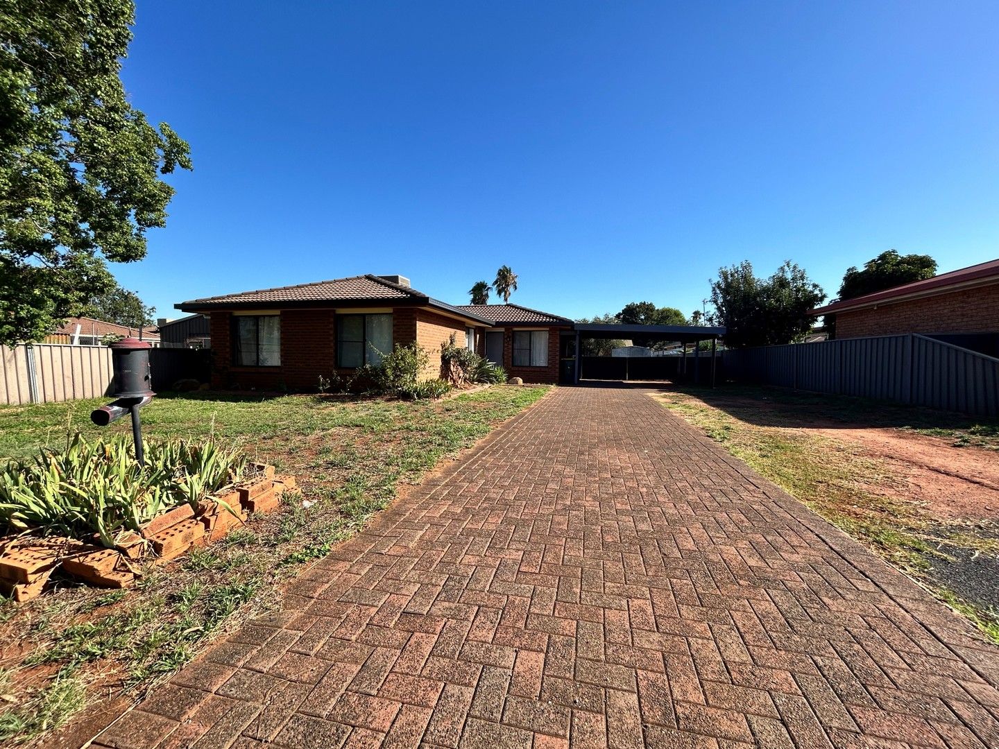 4 Hopkins Parade, Dubbo NSW 2830 - House For Rent | Domain