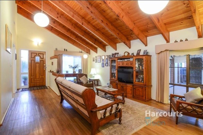 15 Saratoga Crescent, Keilor Downs VIC 3038 - House For Rent - $610 | Domain