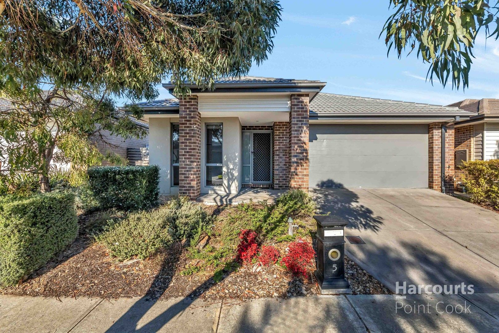 5 Saltmarsh Crescent, Point Cook VIC 3030 - House For Rent - $550 | Domain