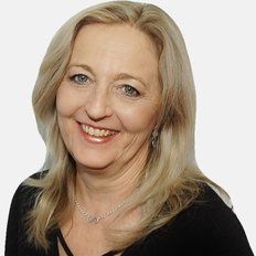 Geraldine Wood | Max Comben Group | Real Estate Agent in 12/222 Walter ...