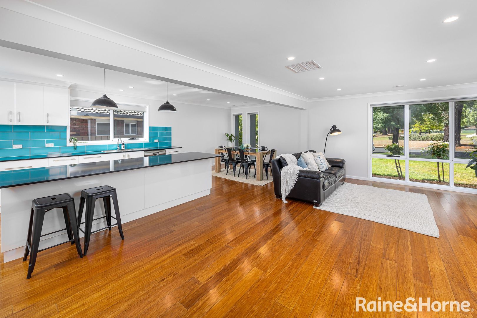 8 Vanda Street, Lake Albert NSW 2650 | Domain