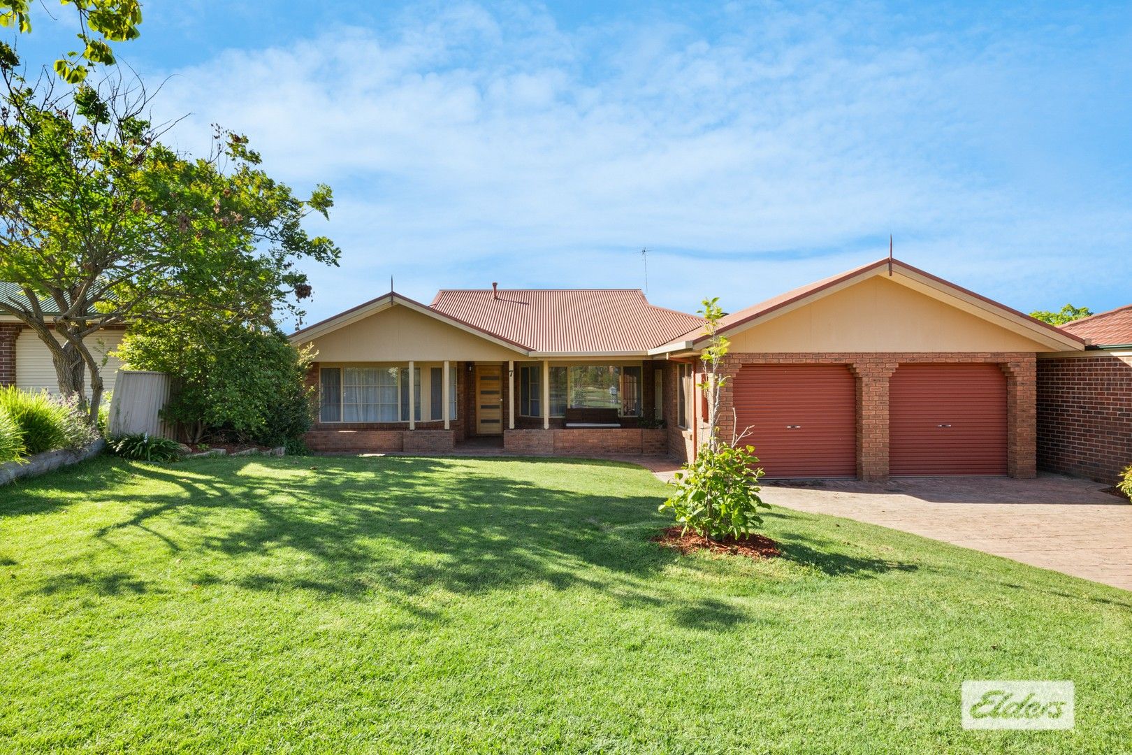 7 Hoysted Place, Wodonga VIC 3690 | Domain