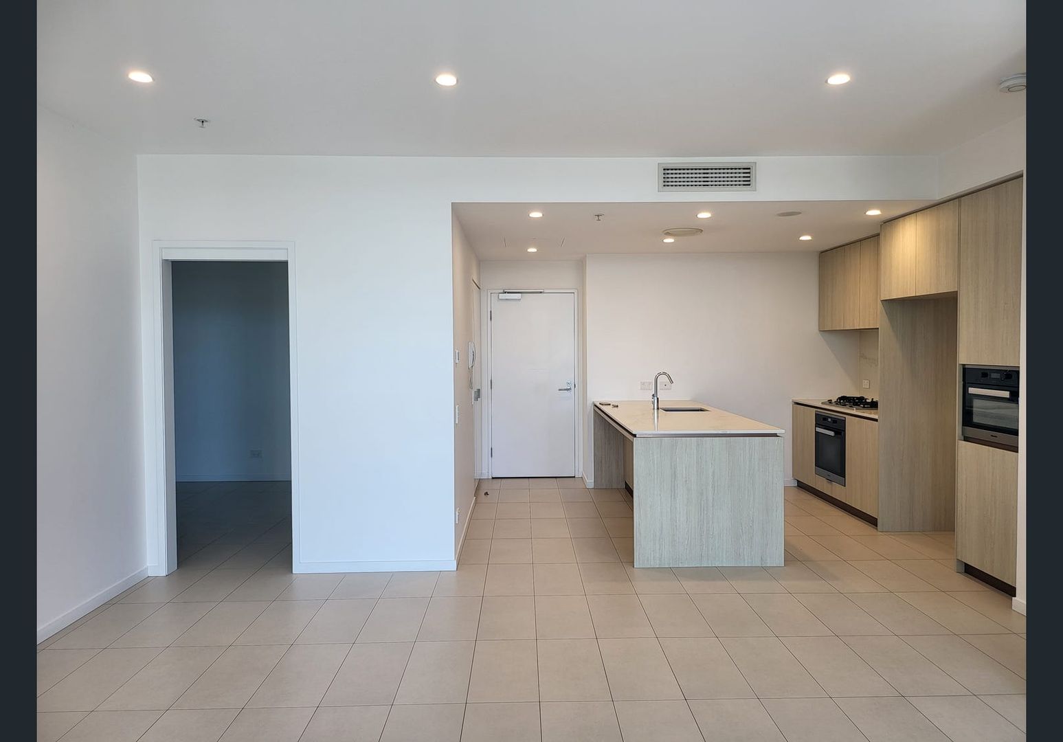 19/24 Stratton St, Newstead QLD 4006 - Apartment For Rent - $900 | Domain
