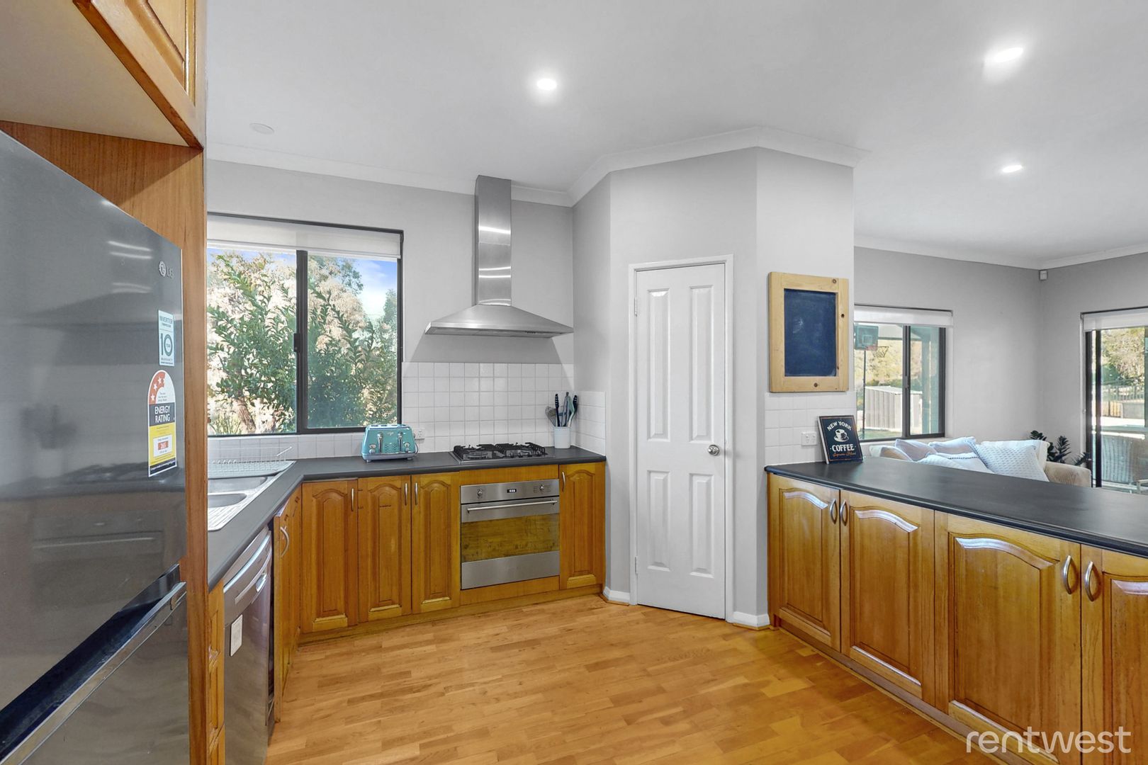 58 Heritage Dr, Roleystone WA 6111 - House For Rent - $900 | Domain