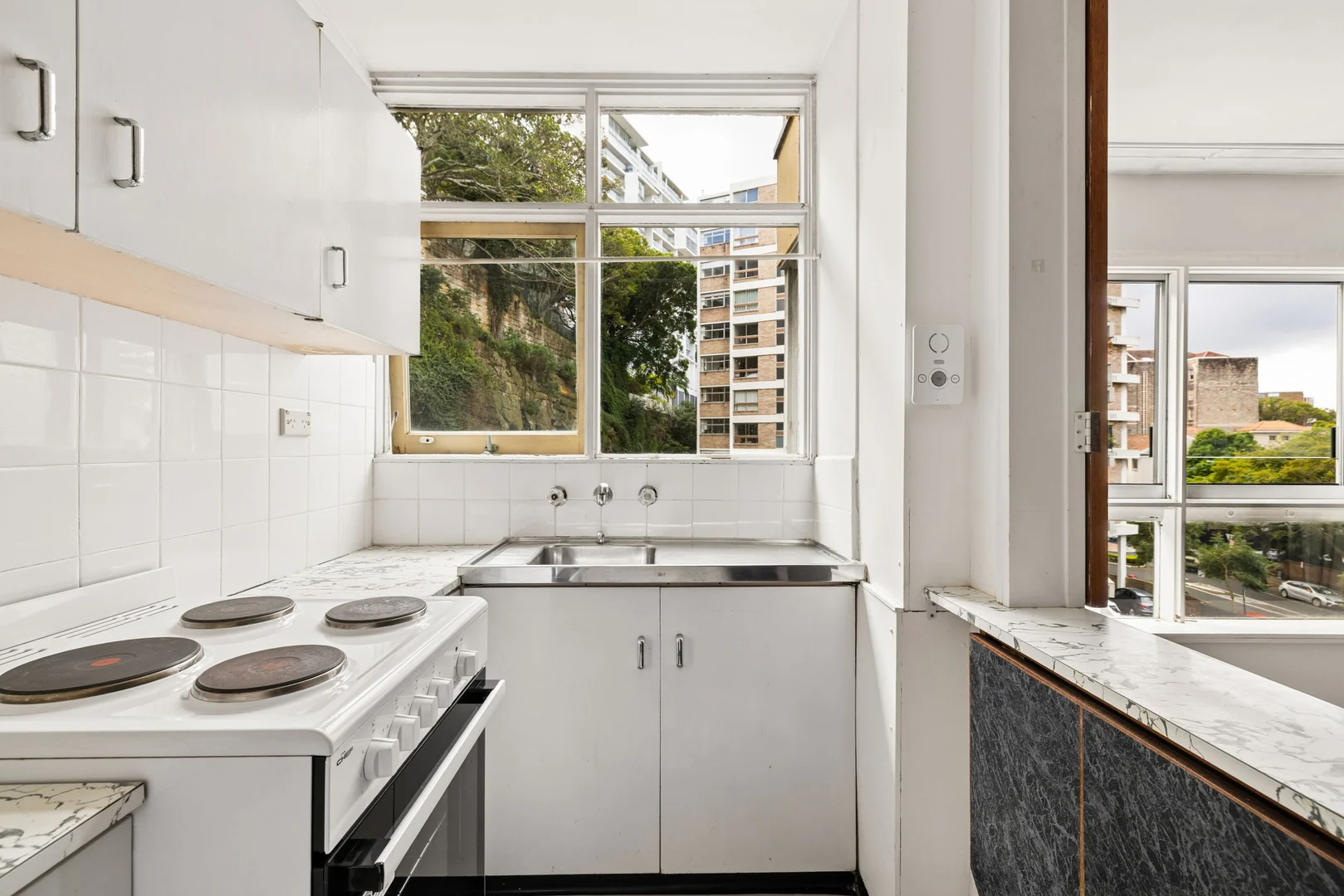 20/51 Roslyn Gardens,, Elizabeth Bay NSW 2011 - Studio For Rent | Domain