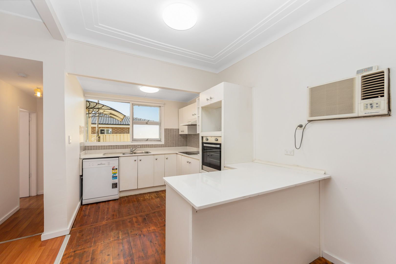 33 Terry Avenue, Woy Woy NSW 2256 - House For Rent | Domain