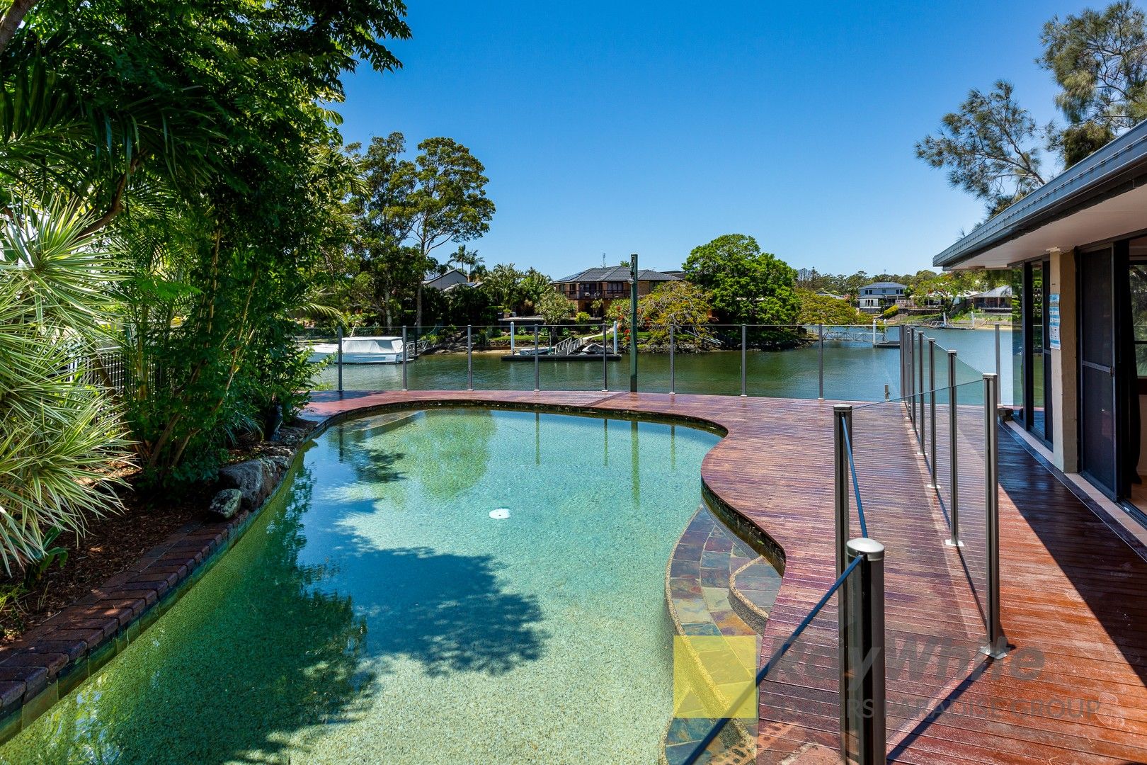 39 River Crescent, Broadbeach Waters QLD 4218 - House For Rent - $1,100 ...