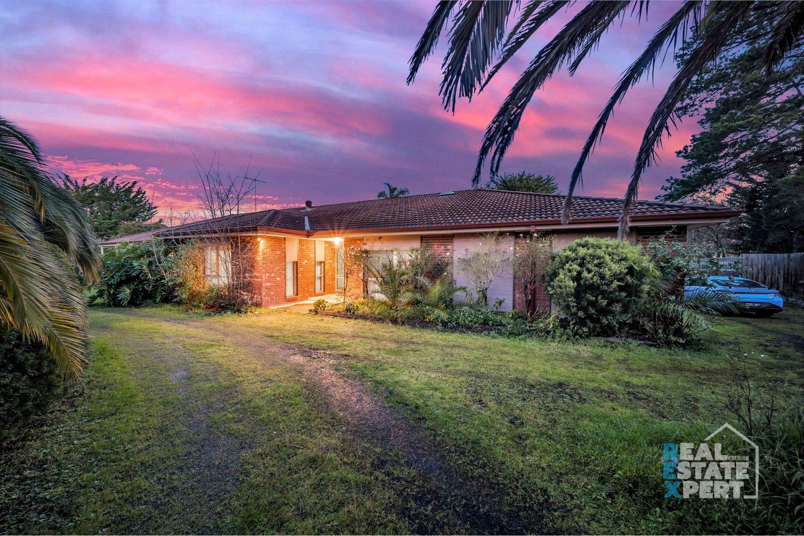 7 Brently Close, Narre Warren North VIC 3804 | Domain