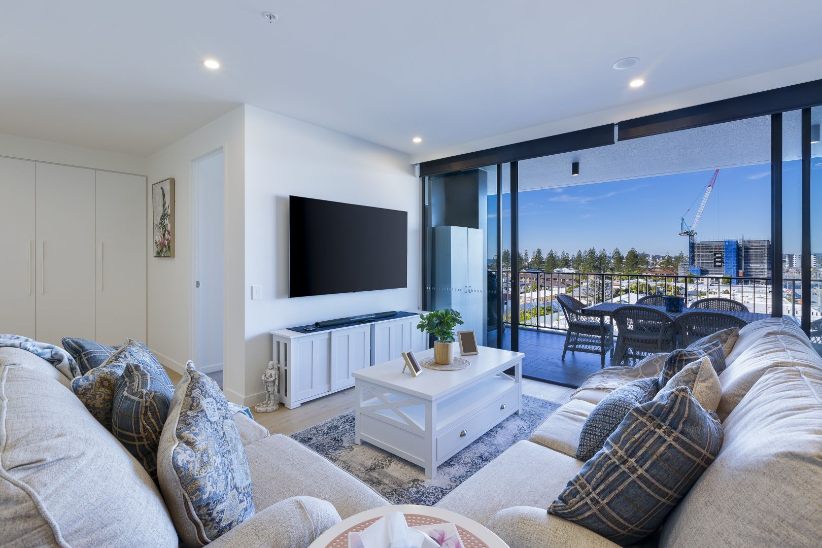 605/43-49 Peerless Avenue, Mermaid Beach QLD 4218 - Apartment For Rent - $899 | Domain