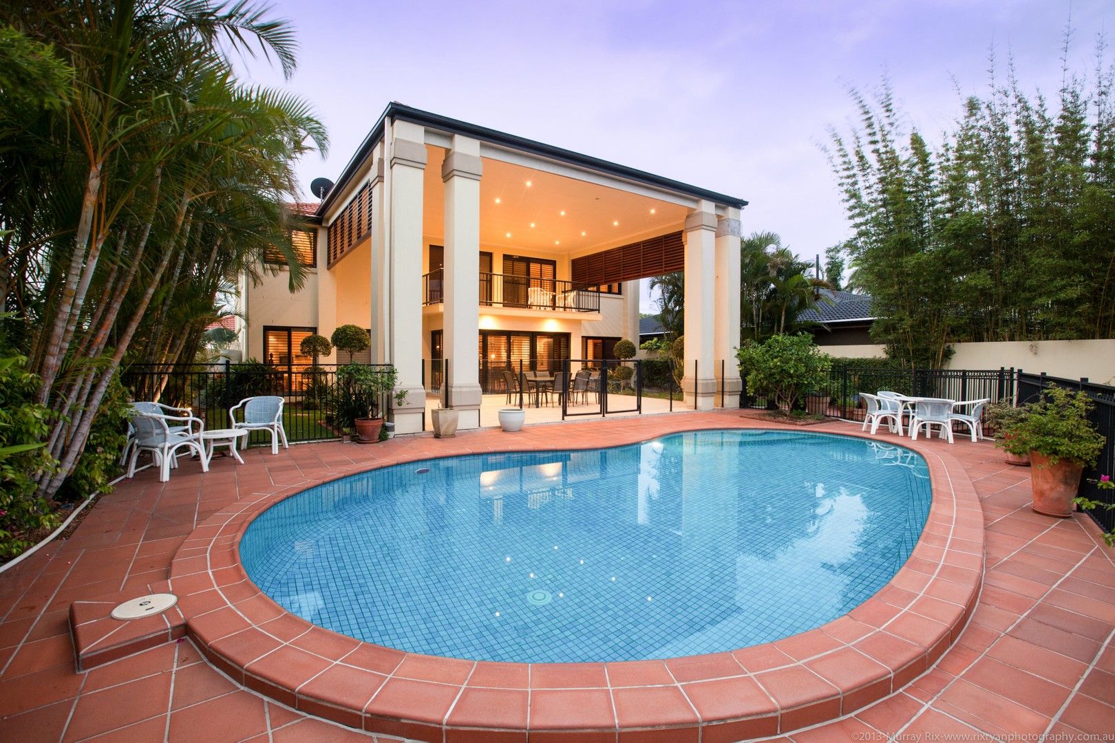 Isle Of Capri QLD 4217 - 5 beds house for Rent, $1,850 - 16569792 | Domain
