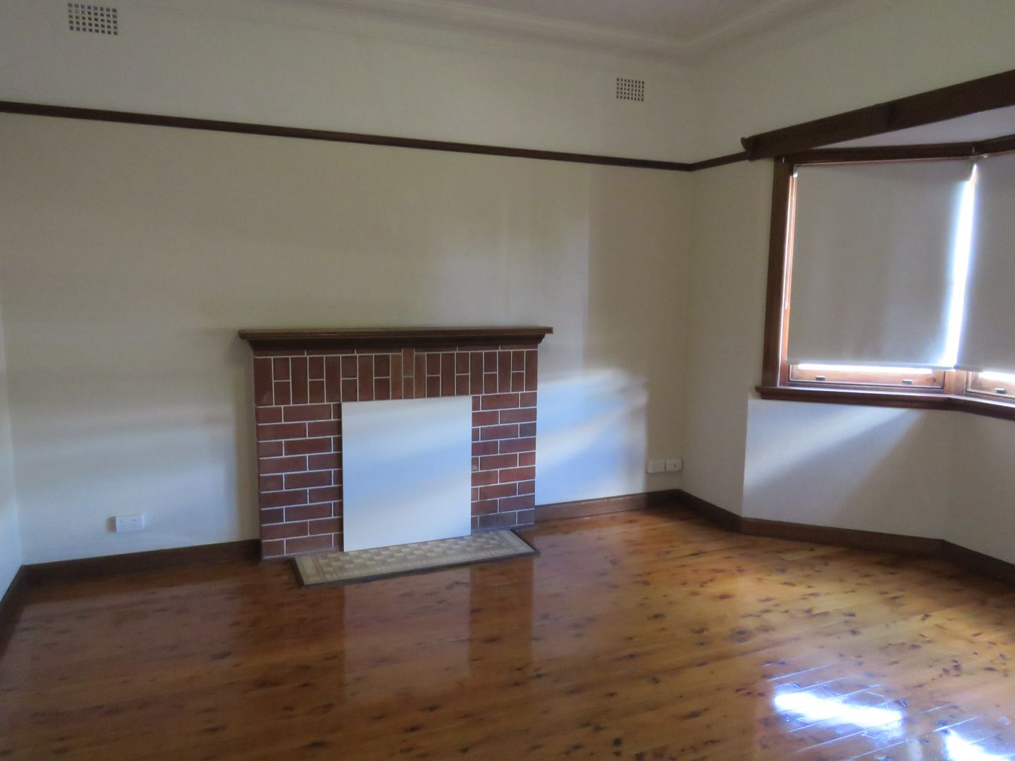 7 Thomas Street, Orange NSW 2800 - House For Rent | Domain