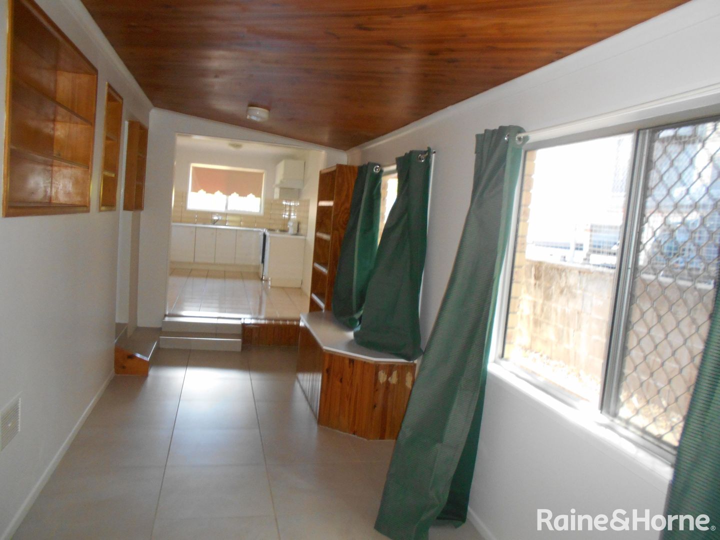 10 Goorong Street, Sunnybank Hills QLD 4109 - House For Rent | Domain