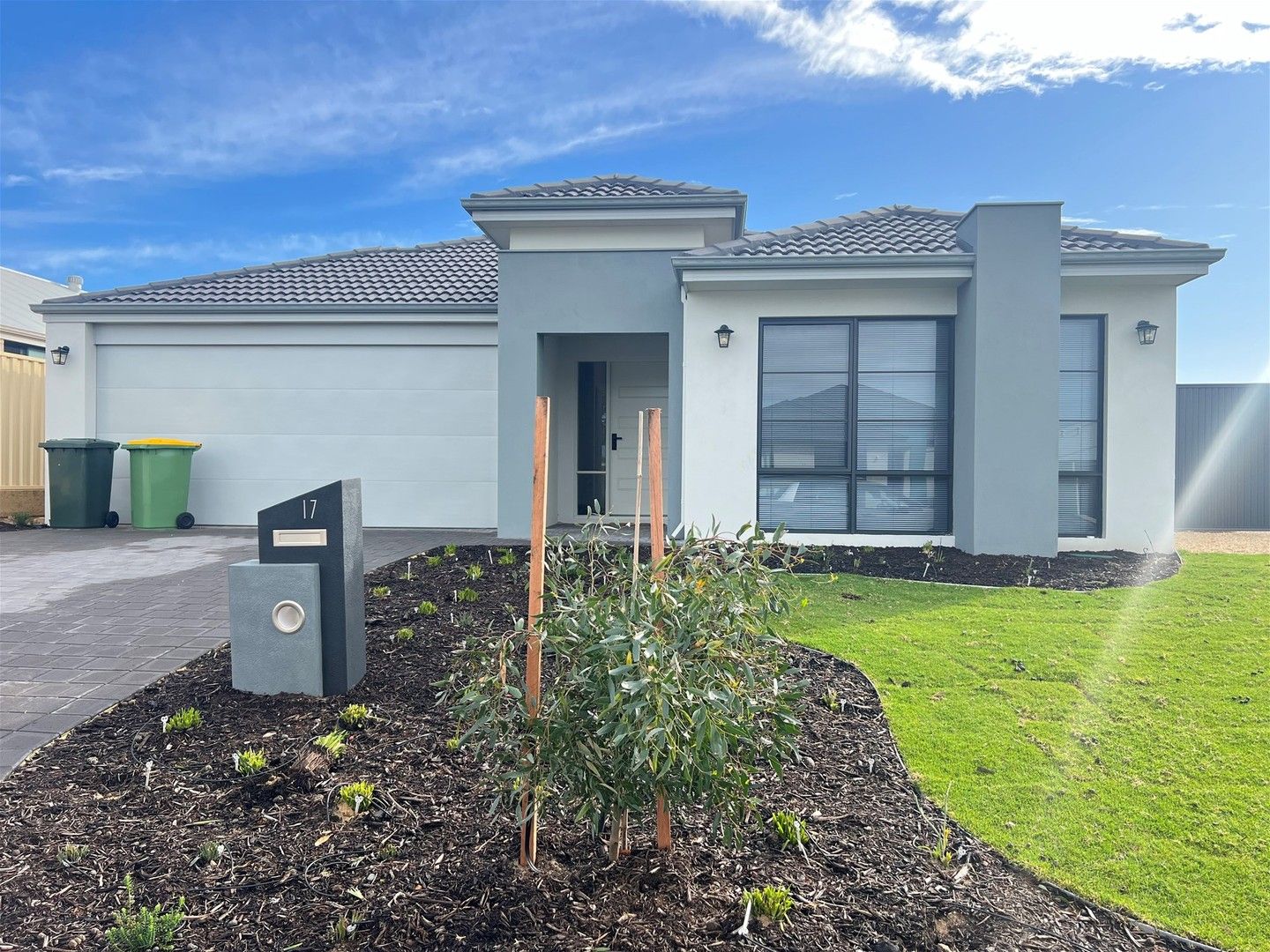 17 Goldsworthy Loop, Dawesville WA 6211 - House For Rent | Domain