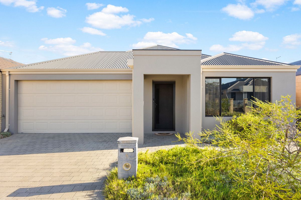 5 Rochdale Circle, Meadow Springs WA 6210 | Domain