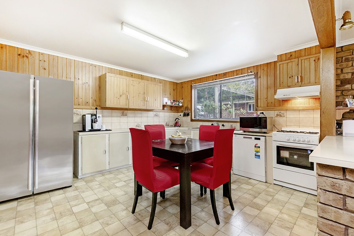 15 Lindsay Street, Heywood VIC 3304 | Domain