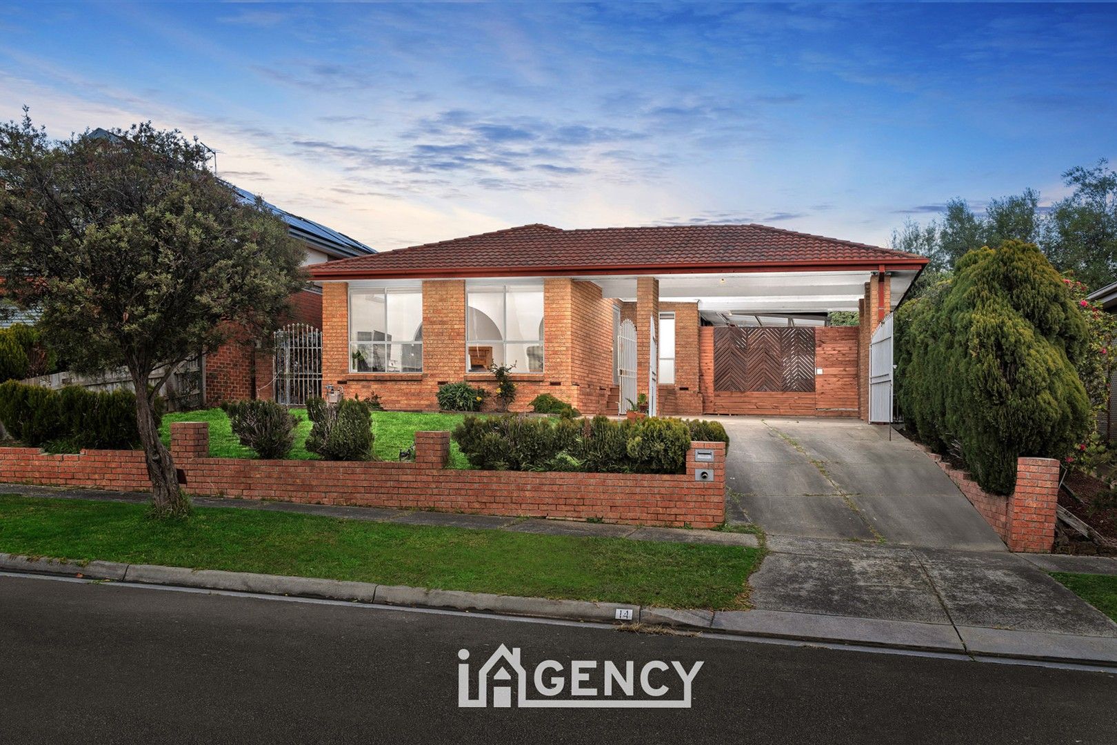 Sold 14 Kassan Gardens, Endeavour Hills VIC 3802 on 12 Jul 2023 ...