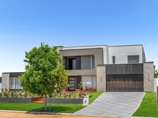 8823 The Point Circuit , Sanctuary Cove, Hope Island QLD 4212 - House ...