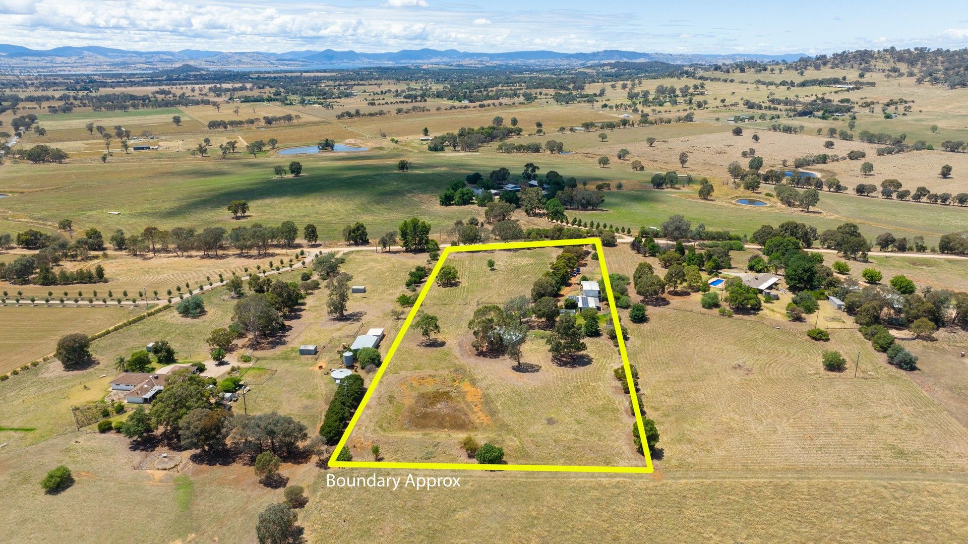 105 Nioka Road, Jindera NSW 2642 | Domain