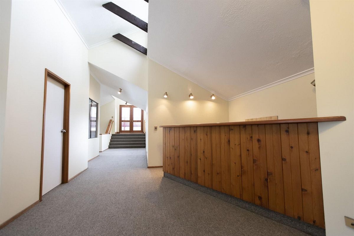 6B Robert Street, Labrador QLD 4215 - Duplex For Rent | Domain