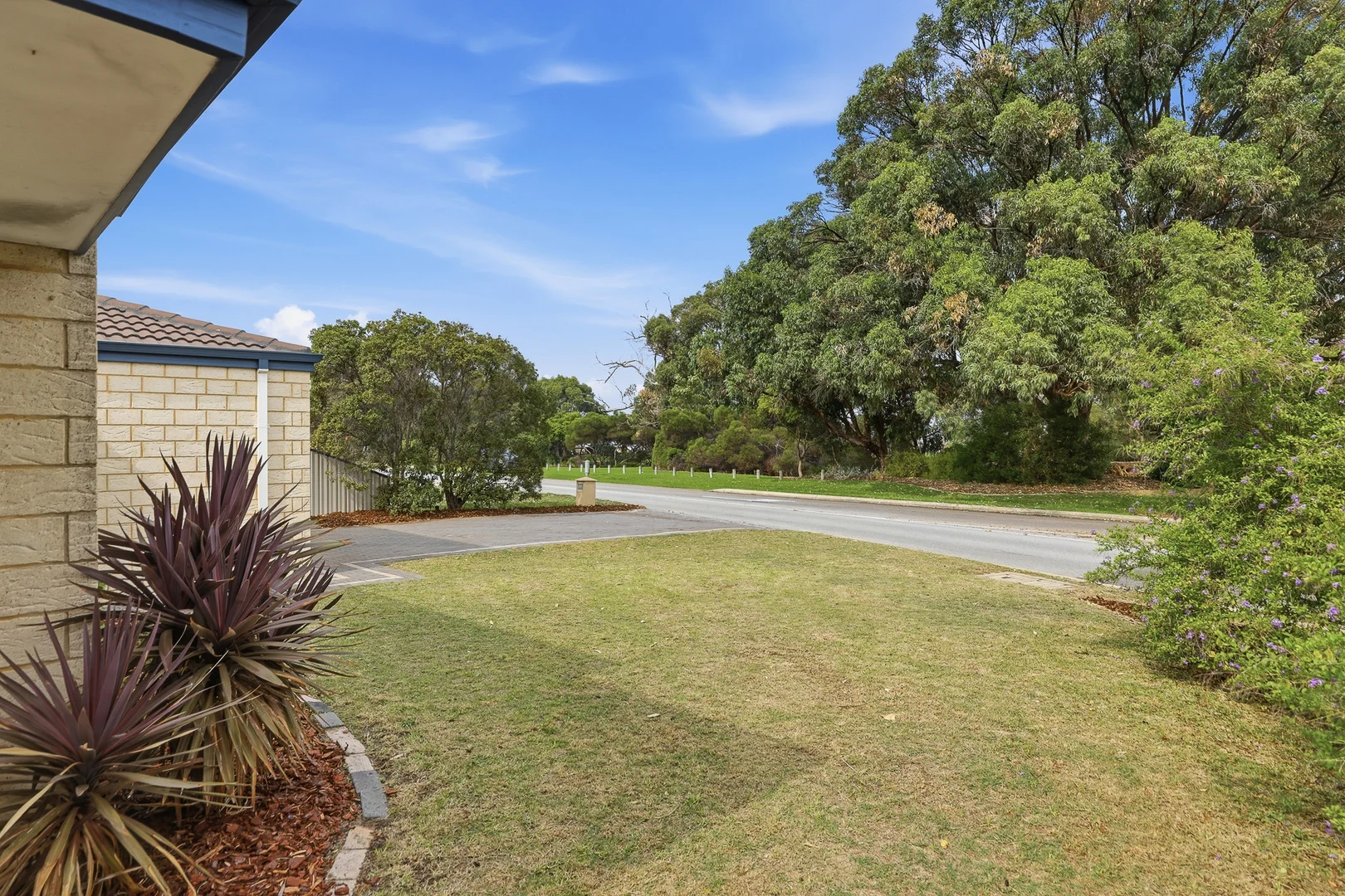 2 Grandmere Parade, Meadow Springs WA 6210 - House For Rent | Domain