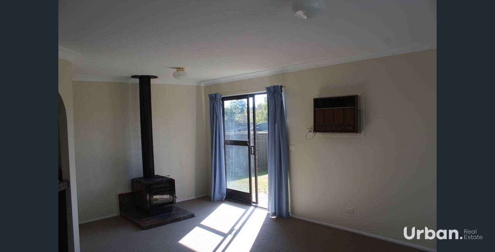 8 Inalls Lane, Richmond NSW 2753 - House For Rent | Domain