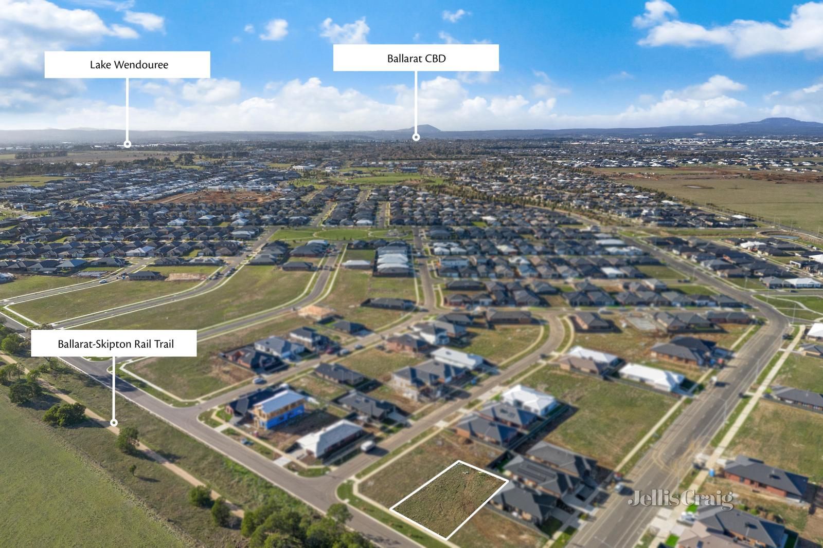 54 Thurling Parade, Lucas VIC 3350 | Domain