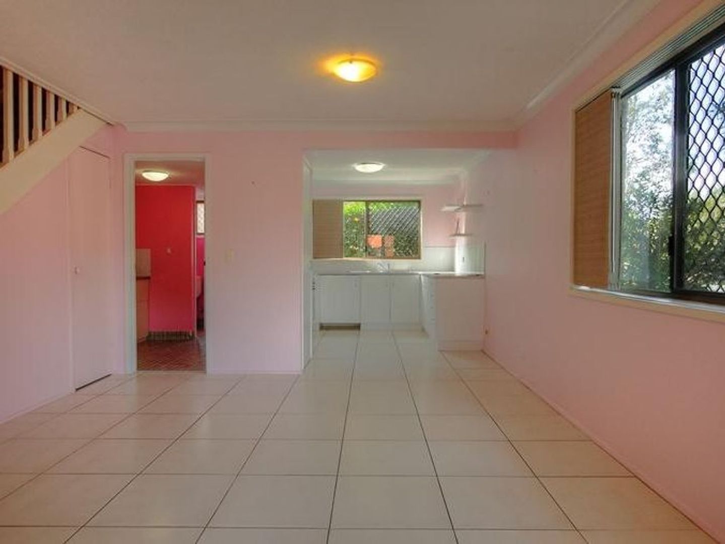 1/4 Angie Court, Mermaid Waters QLD 4218 - Townhouse For Rent | Domain