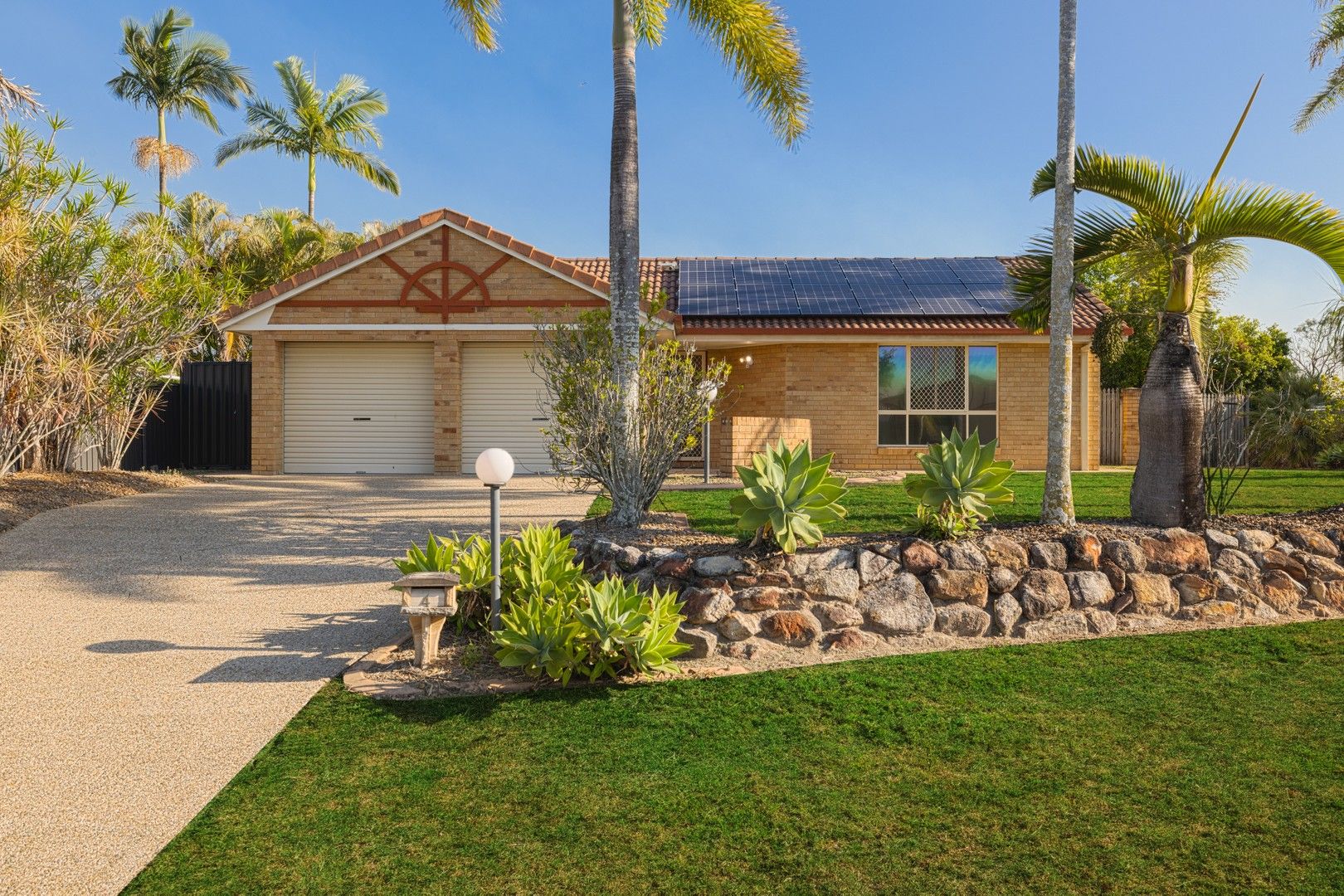 4 Bethany Place, Parkinson QLD 4115 - House For Rent - $700 | Domain