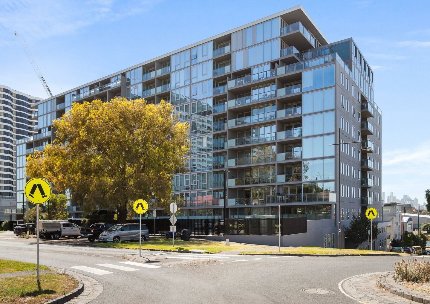 Footscray VIC 3011 - 3 beds apartment for Sale, For Sale $625,000 ...