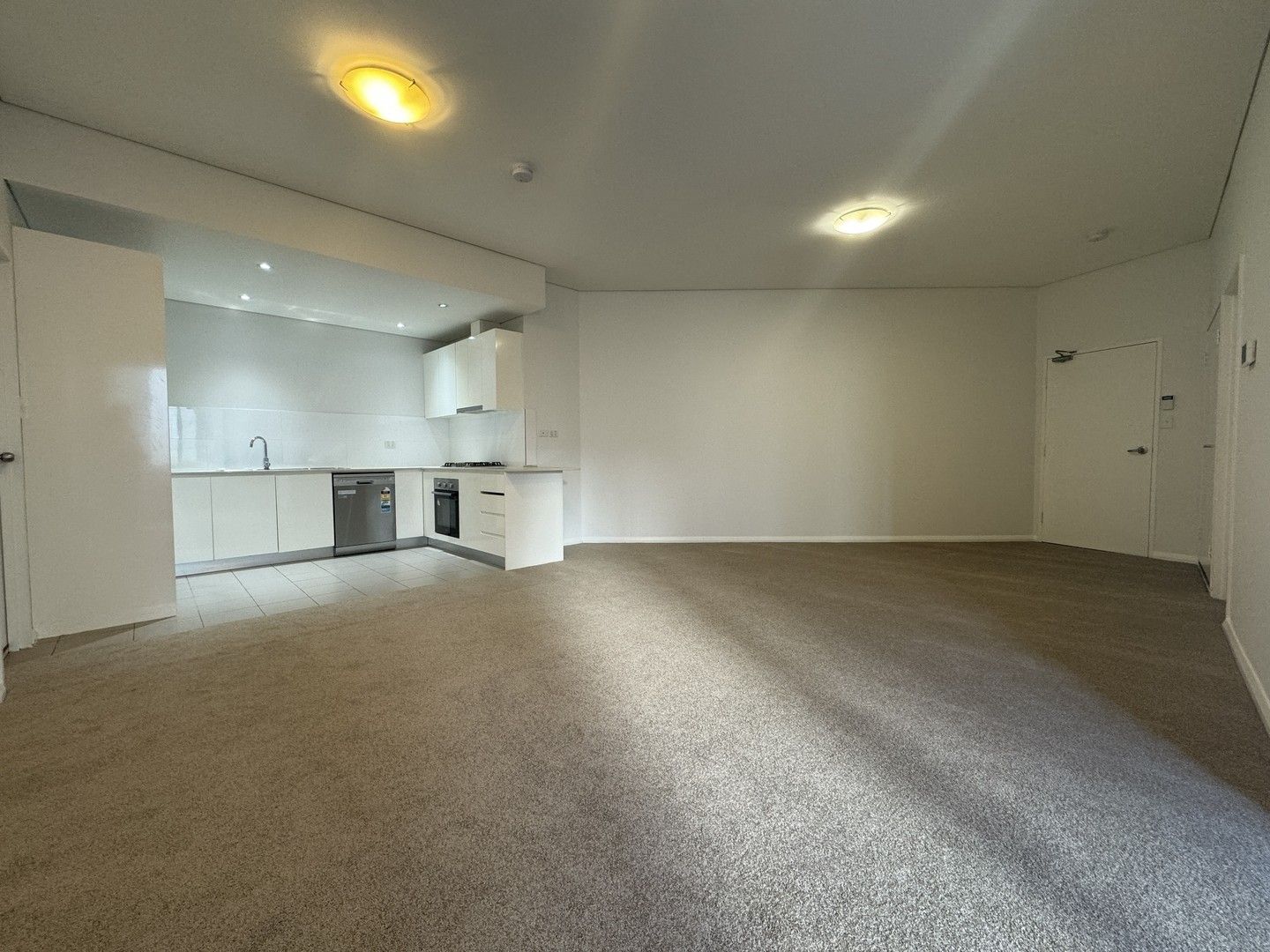 2/56-66 Lakeside Parade, Jordan Springs NSW 2747 - Apartment For Rent ...