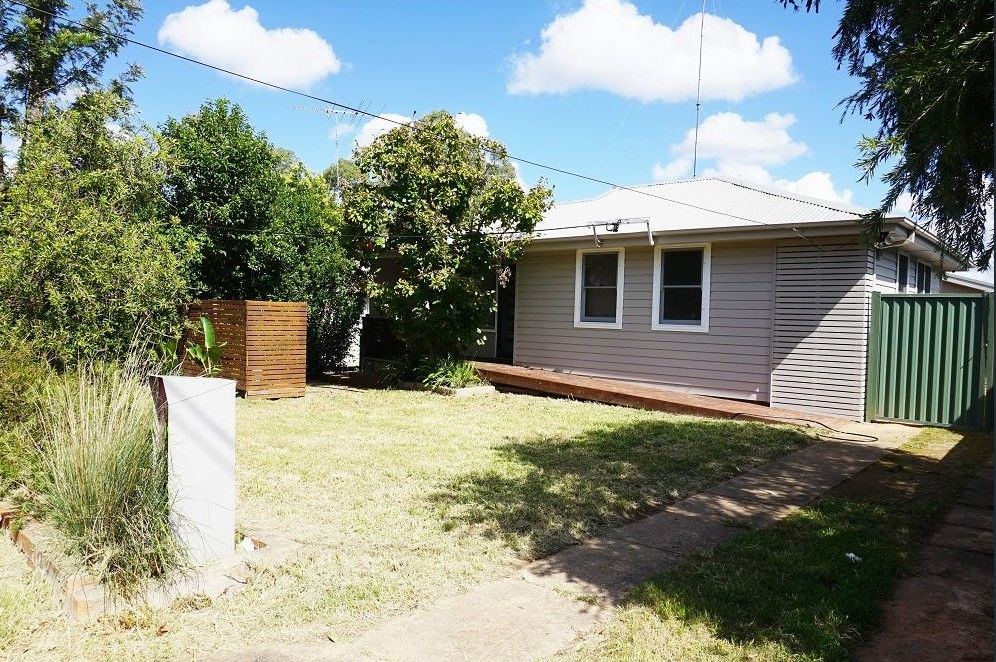 70 Penrose Cres, South Penrith NSW 2750 - House For Rent - $700 | Domain