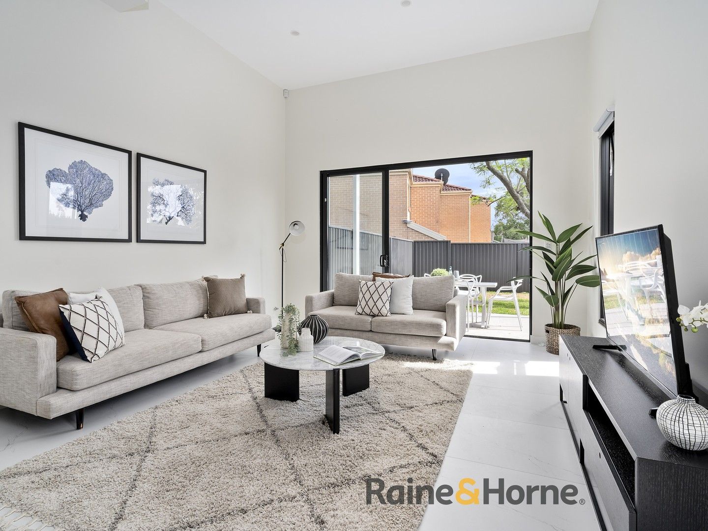 39 Holland Crescent, Casula NSW 2170 | Domain