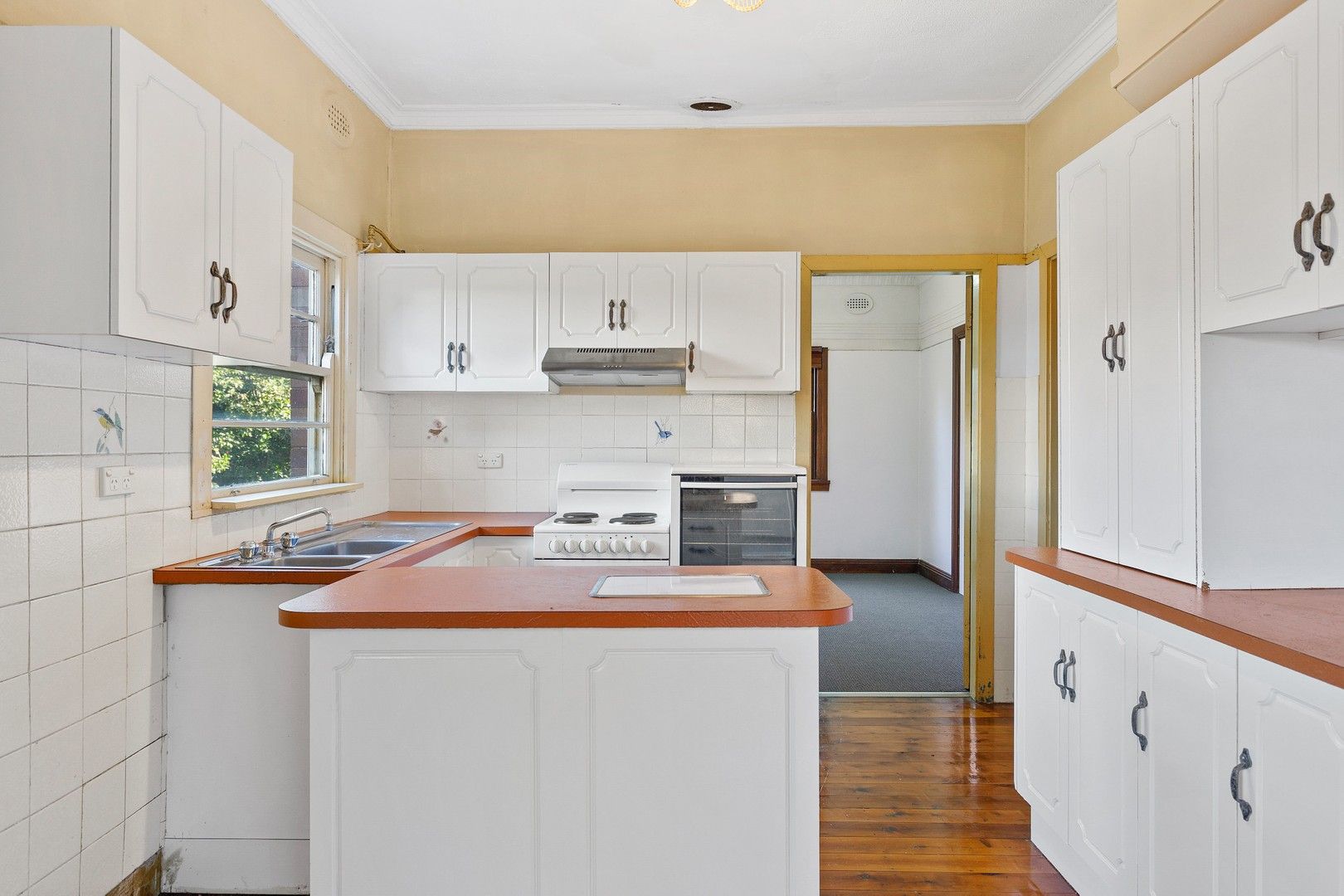 93 Point Street, Bulli NSW 2516 - House For Rent - $750 | Domain