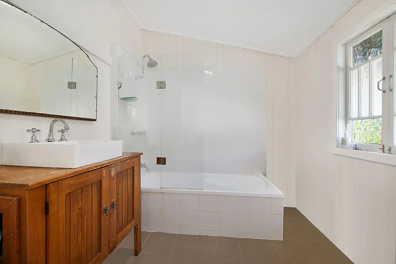 19 Crump Street, Holland Park West QLD 4121 - House For Rent | Domain