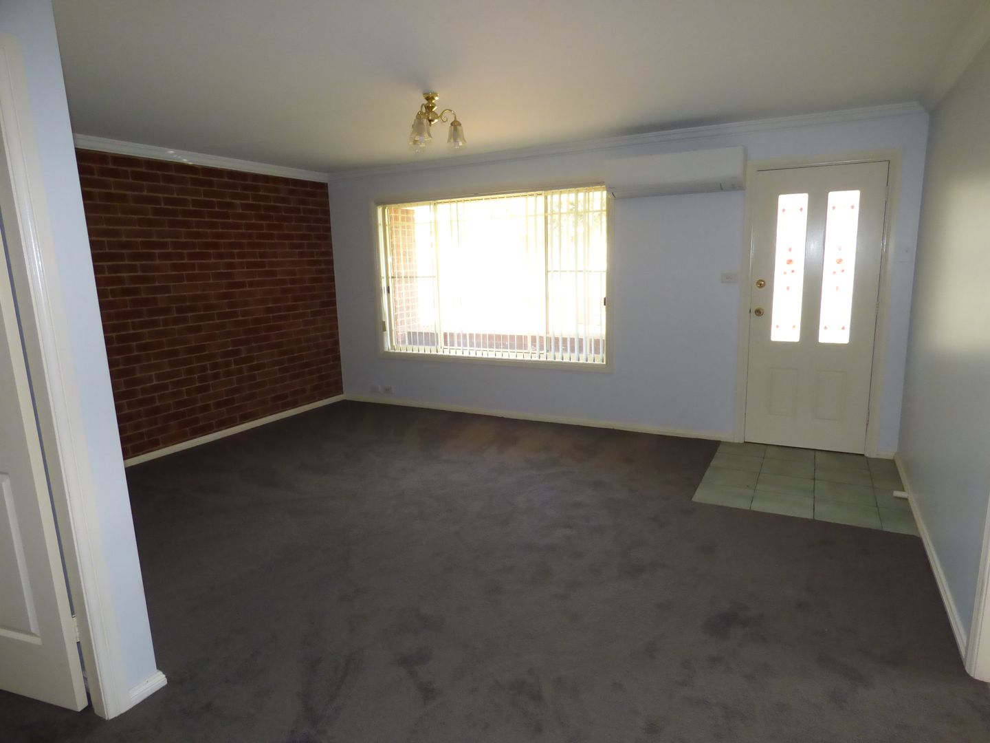 2/11 Spring Street, Young NSW 2594 - Villa For Rent - $270 | Domain