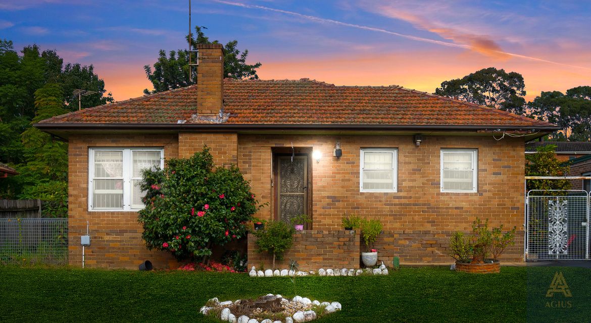8 First Avenue, Seven Hills NSW 2147 - House For Rent | Domain
